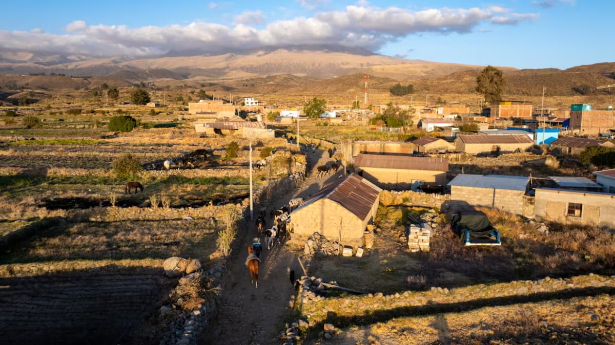 AREQUIPA: Avanza obra vial en Piaca-Pocsi que beneficiará a cientos de ...